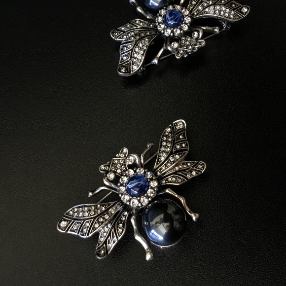 Vintage | Jewelry | Vintage Style Crystal Adorned Solid Queen Bee ...